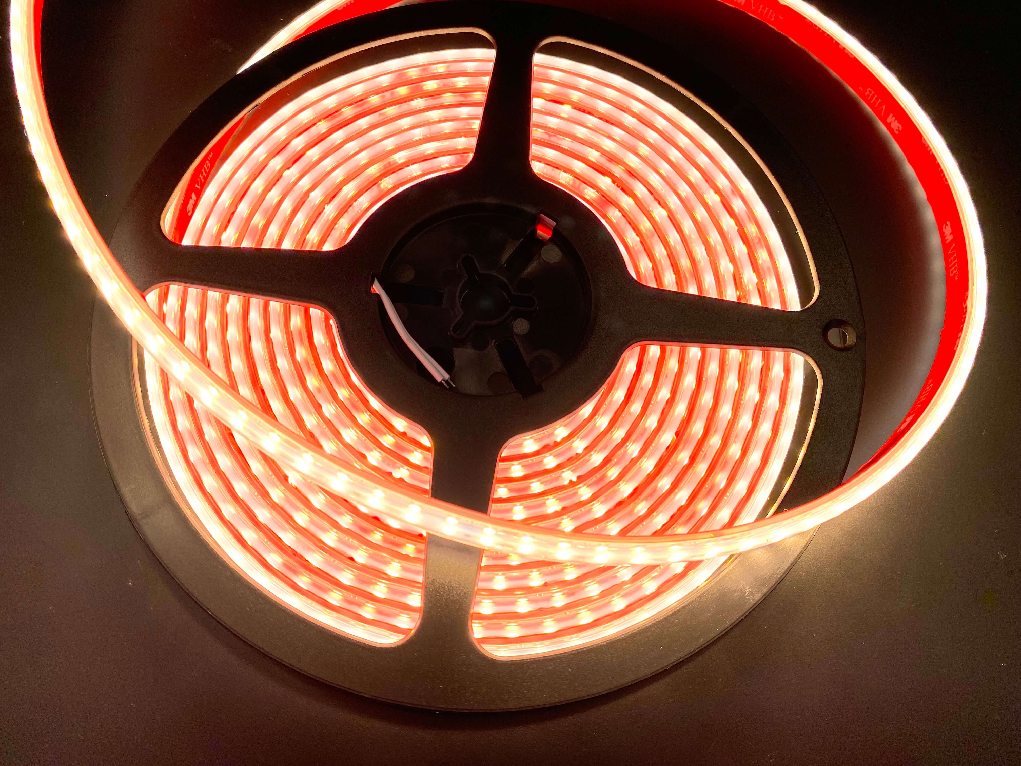 LED juosta hermetiška 12W/m su 120 taškeliais/m, 3000K šiltai baltos ...